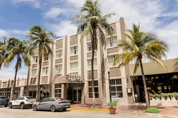 Cityview Retreat In Miami Beach, Two Double Beds - South Beach, FL