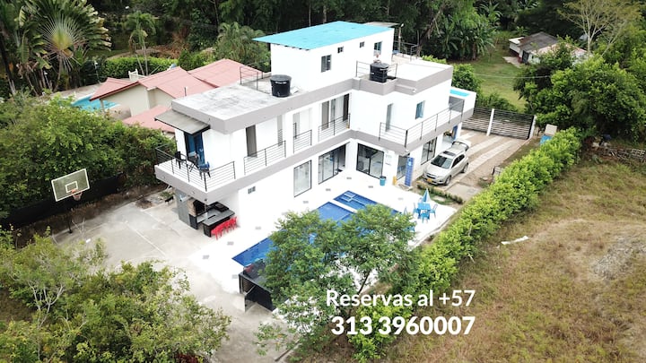 Casa Con Piscina Privada Bbq Ping Pong Jacuzzi - Melgar
