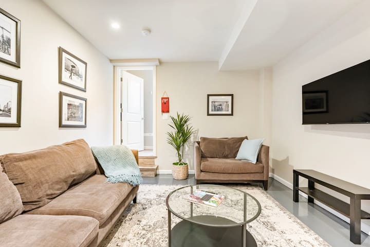 Irving Park Place | Close To Moda Center - Oregon