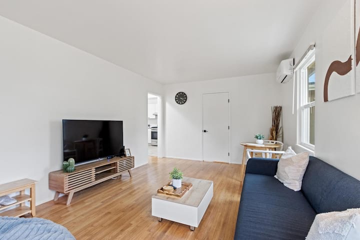 Cozy Villa - 0.7 Miles To Downtown Alhambra - Alhambra