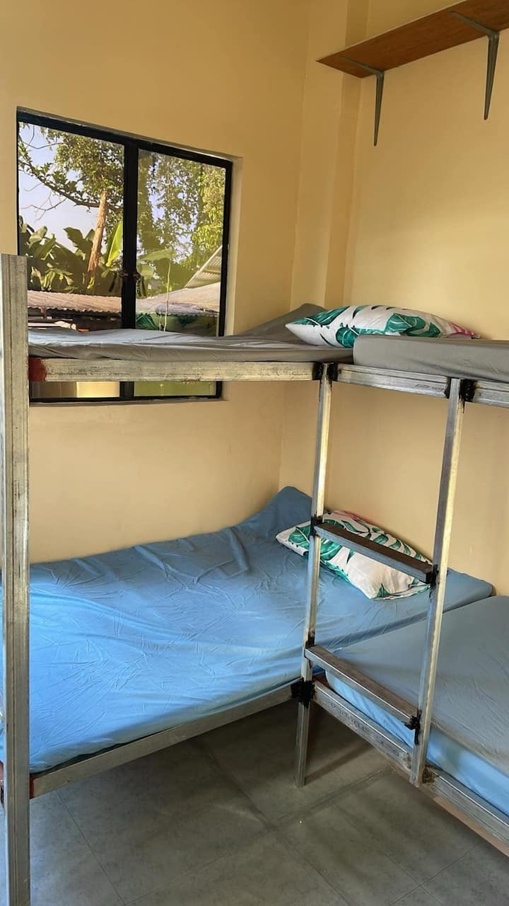 24sq.m Room, Backpackers Barkada Couple Room - Baler