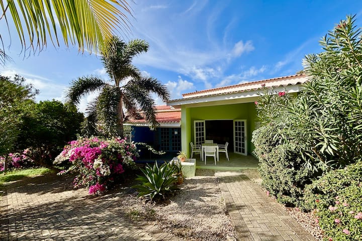 Boutique Studio Brisa - S38 - Serucoral - Curaçao