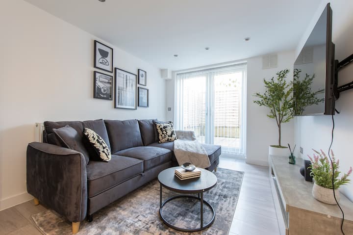 Stylish Luxe Apartment In Crayford - Dartford