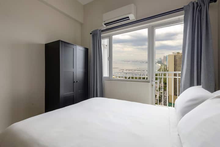Lower Penthouse Condo With Manila Bay View - Manille