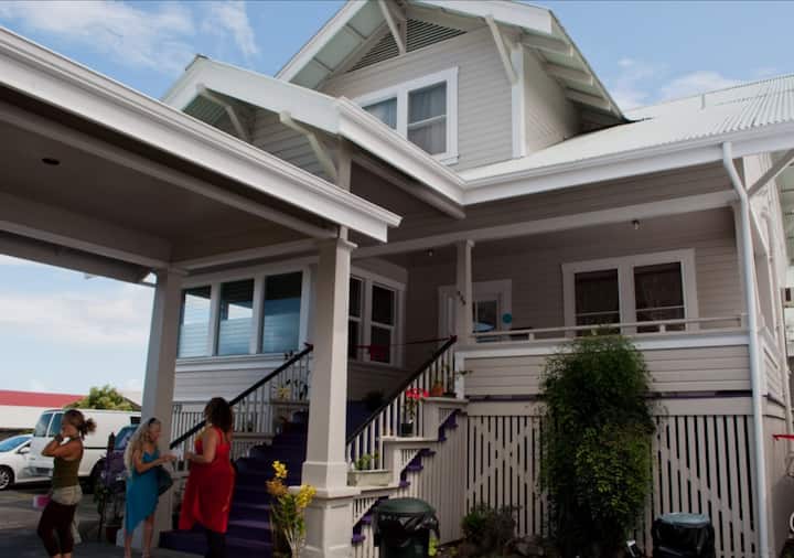 Charming Historic House In Downtown Hilo - Hilo, HI
