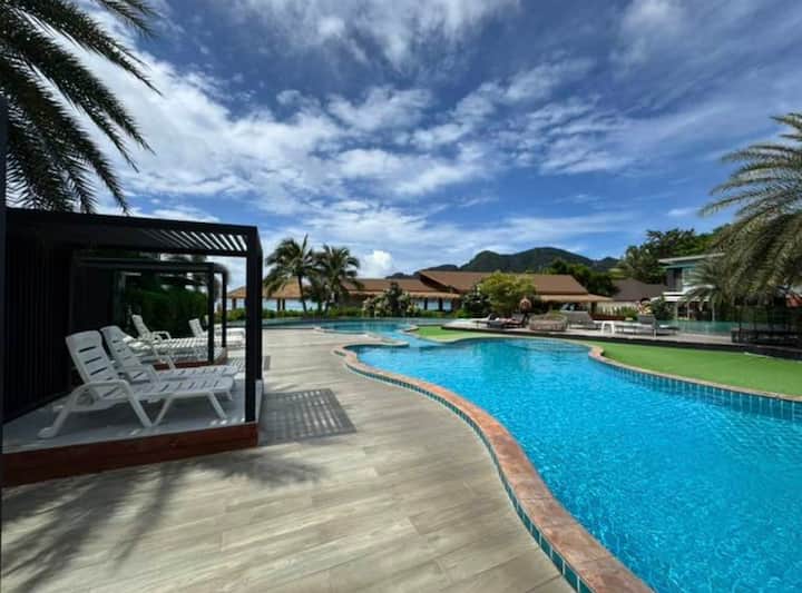 Phi Phi Anda Resort 2 Tripple & Breakfast - Ao Nang