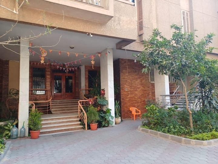 Apartment  -Zahra Al -Dokki  And Mohandessin - Cairo