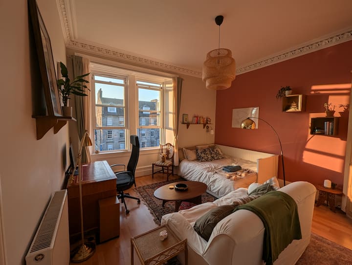 Tenement Flat Leith, Edinburgh - Edinburgh