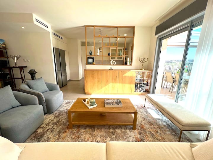 Arnona 4br Brand-new Modern Suite
Parking&balcony - Jérusalem
