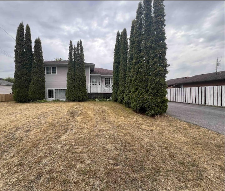 1-bdr Near Ksyen Reg. Hosp., 3min Walk, Terrace Bc - Terrace