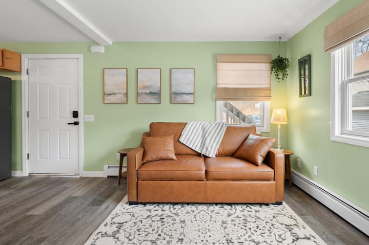 Coastal Retreat • 2br Near Beaches & Mystic - Stonington, CT