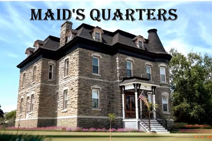 Maid's Quarters @ Claire House - A Haunted B&b - Prescott