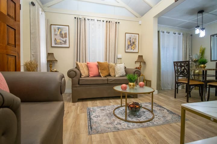 Demi’s Bungalow - Jamaica