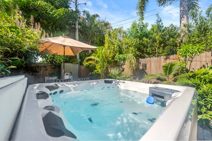 Hot Tub • 3br Coastal Walk To Intracoastal - West Palm Beach, FL
