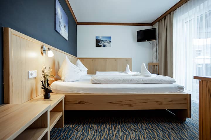 Eschenhof Bed | Breakfast - Doppelzimmer 101 - Kaprun