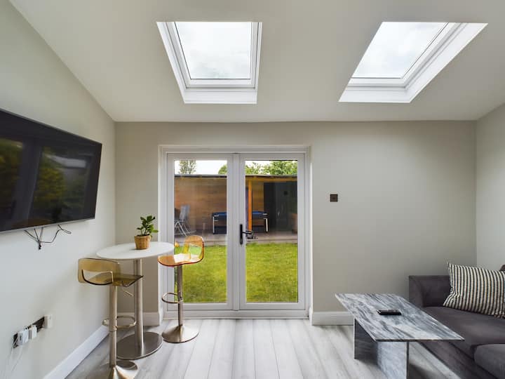 Elegant 3bed Family Home In Chadwell Heath - Ilford