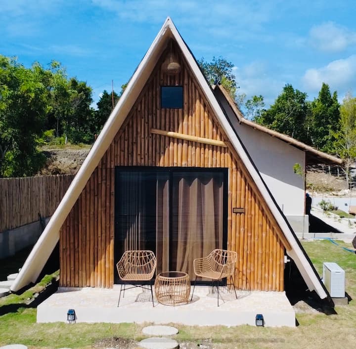Solar Powered Cliffside -50% Off 2 Days Or More - Lazi