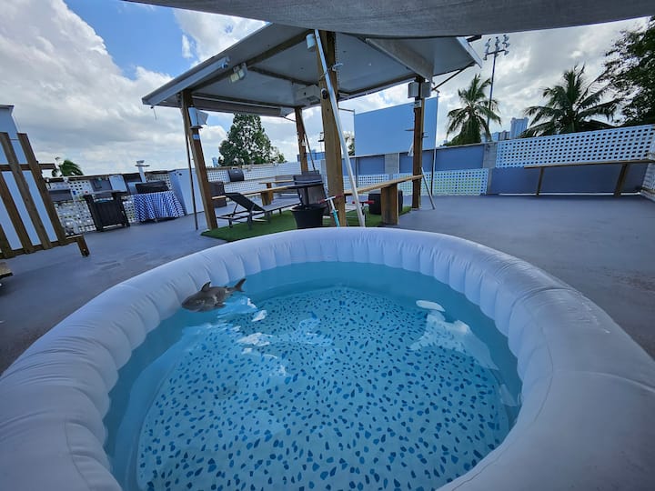 Modern Apt Black & White Withjacuzzi On Terrace 1 - Guaynabo