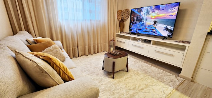 Apartamento Amplo E Aconchegante 2quartos Com Vaga - Curitiba