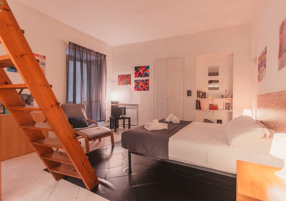 a stone's throw from Piazza del Popolo. - Flats for Rent in Rome, Lazio ...