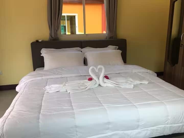B1. Bangalow At Siriporn Resort - Ko Chang