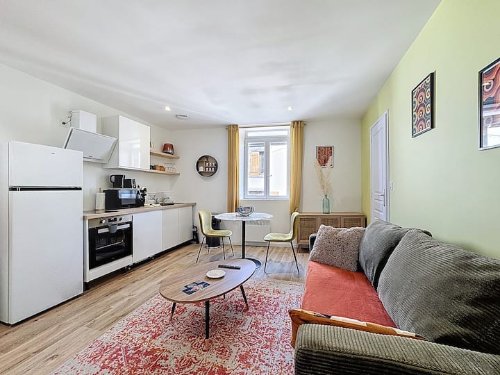 Séjour En Groupe – Immeuble 10 Pers, Aulnat - Clermont-Ferrand
