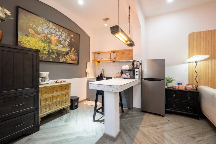 House 1br Near Notre-dame Cathedral, The Zoo - Vietnam