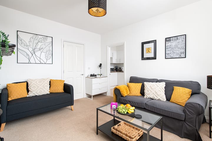 Spacious 2 Bedroom Flat By Matchstickstays - Bristol