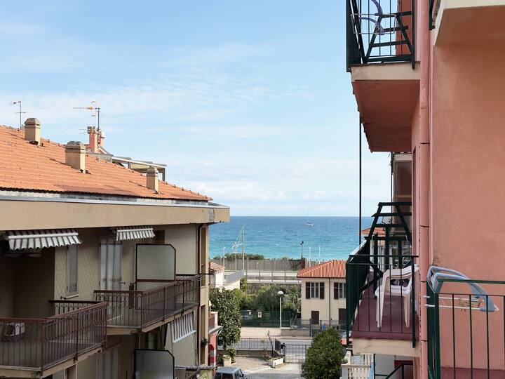 [200 Metri Dal Mare] Due Balconi E Vista Sul Mare - Pietra Ligure