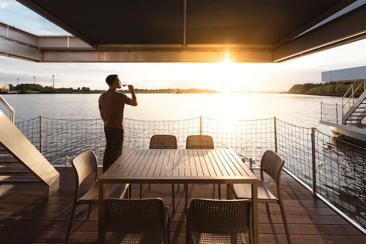 Hausboot Luv+ | 3 Schlafzimmer | 1-6 Gäste - Bremen