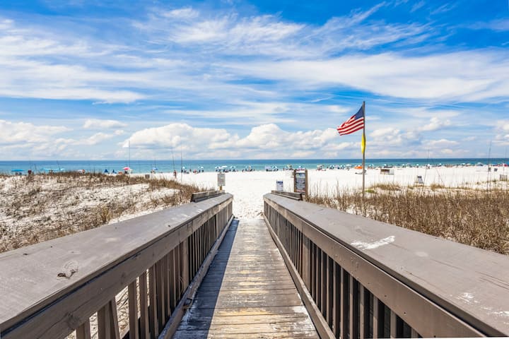 Oceanfront|heated Pools|hot Tub|king|cabletv|w/d - Orange Beach, AL
