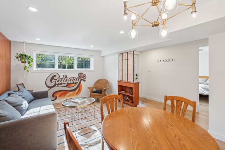 Best Location In Yyc, Bridgeland! Clean And Cozy! - カルガリー