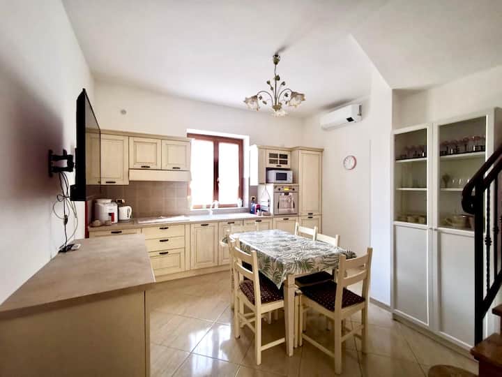 The Granny's A Cozy House - Fiumicino