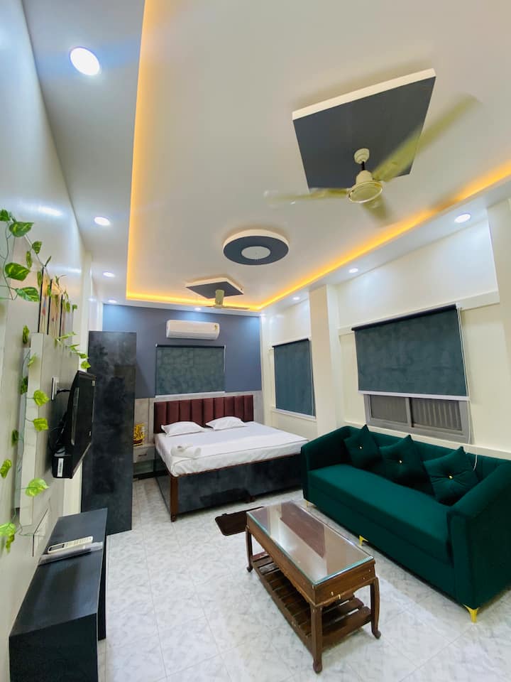 Param Hans Villa - A Luxury - Varanasi
