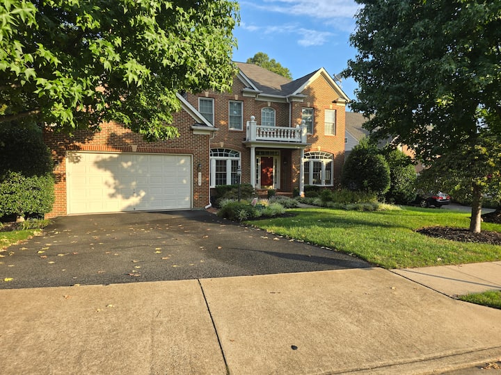 Home Alexandria - Alexandria, VA