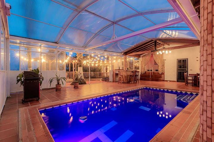 Indoor Pool, Jacuzzi, Bbq, Sundeck, Green Areas -