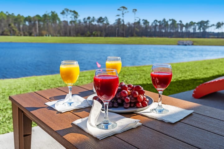 Central Location Modern Lakefront 2king Ste 3br3ba - Conway, SC