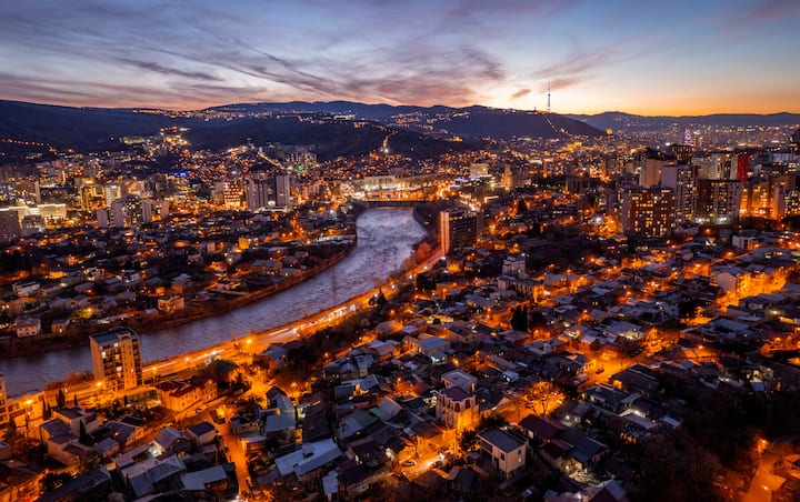 Comfy And Cozy Apartment - Tiflis