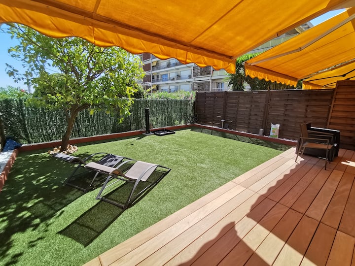 3 Pièces 74m2 Vue Mer/piscine +70m2 Terrasse - アンティーブ