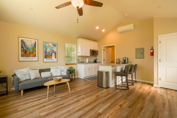 New 1 Bed Near Yosemite | Fire Pit | Washer/dryer! - Yosemite National Park