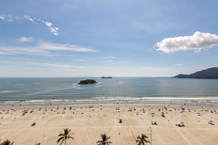 Prédio Frente Mar, 5 Dormitórios, Com  Vista  Ilha - Balneário Camboriú