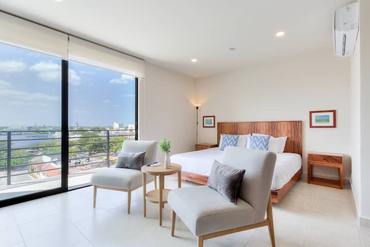 Walkable Downtown 1br | Rooftop Views + Fast Wifi - Cancún