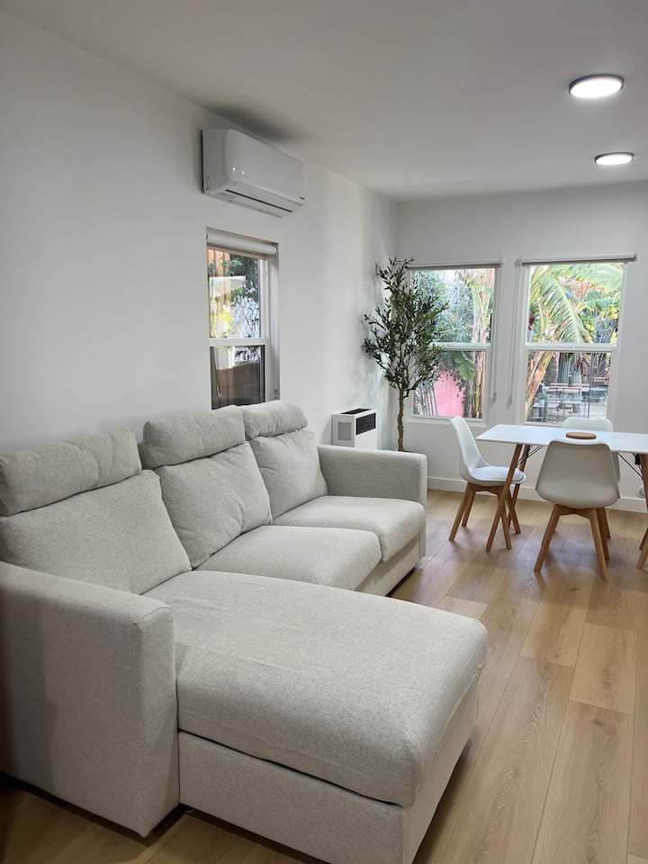 East Hollywood Modern Apt - 西好萊塢