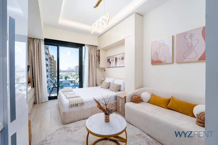 Winter Bliss Studio _azizi Riviera 9_ Pool View - Dubai