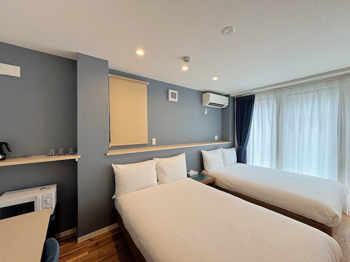 浅草寺徒歩15分・上野2分・駅6分・電子レンジ・24.15㎡・ 1.2ｍベッド＊2・401室 - Ueno