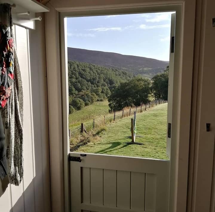 Howe Of Torbeg - Shepherd's Hut - Balmoral Castle