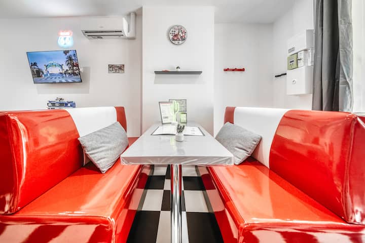 Idéal Pro, Ambiance Américaine [Netflix, Disney+] - Saint-Étienne