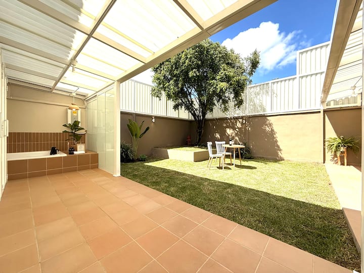 House With Jacuzzi Near Simón Bolivar Park - Bogota