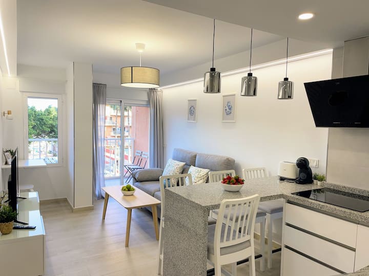 Bright 1br Apt Near The Sea | Aguila 111 - Benalmádena