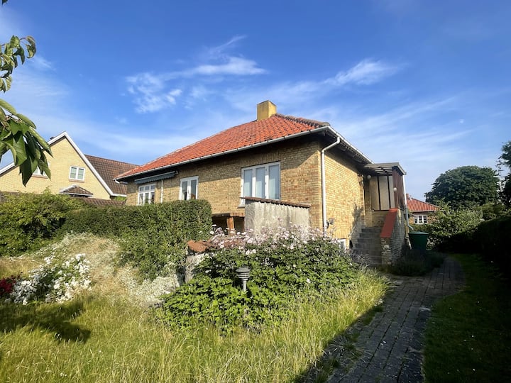 Great Cosy Villa With A Nice Wild Garden - Copenhagen